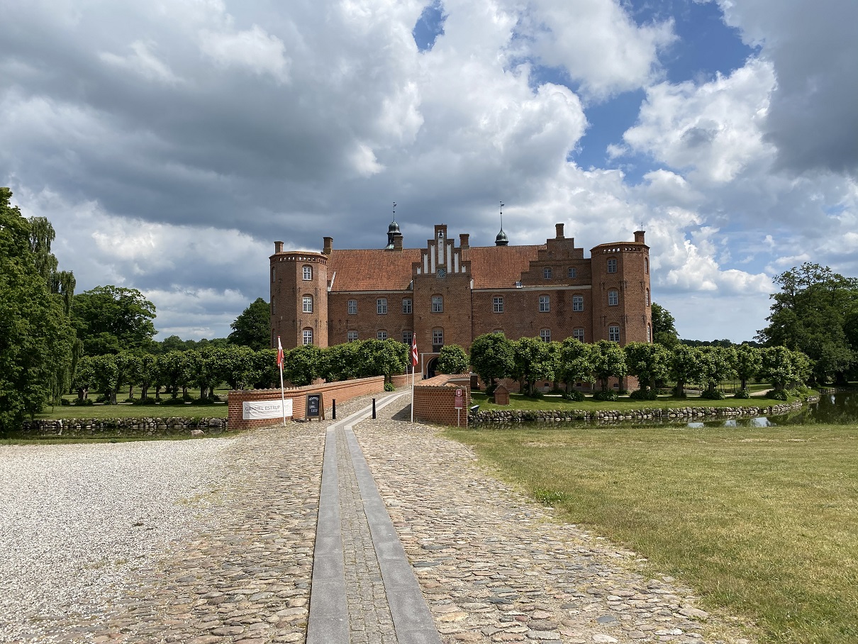 Cykeltur. Fra teglværk til herregård - Dansk Center for Herregårdsforskning
